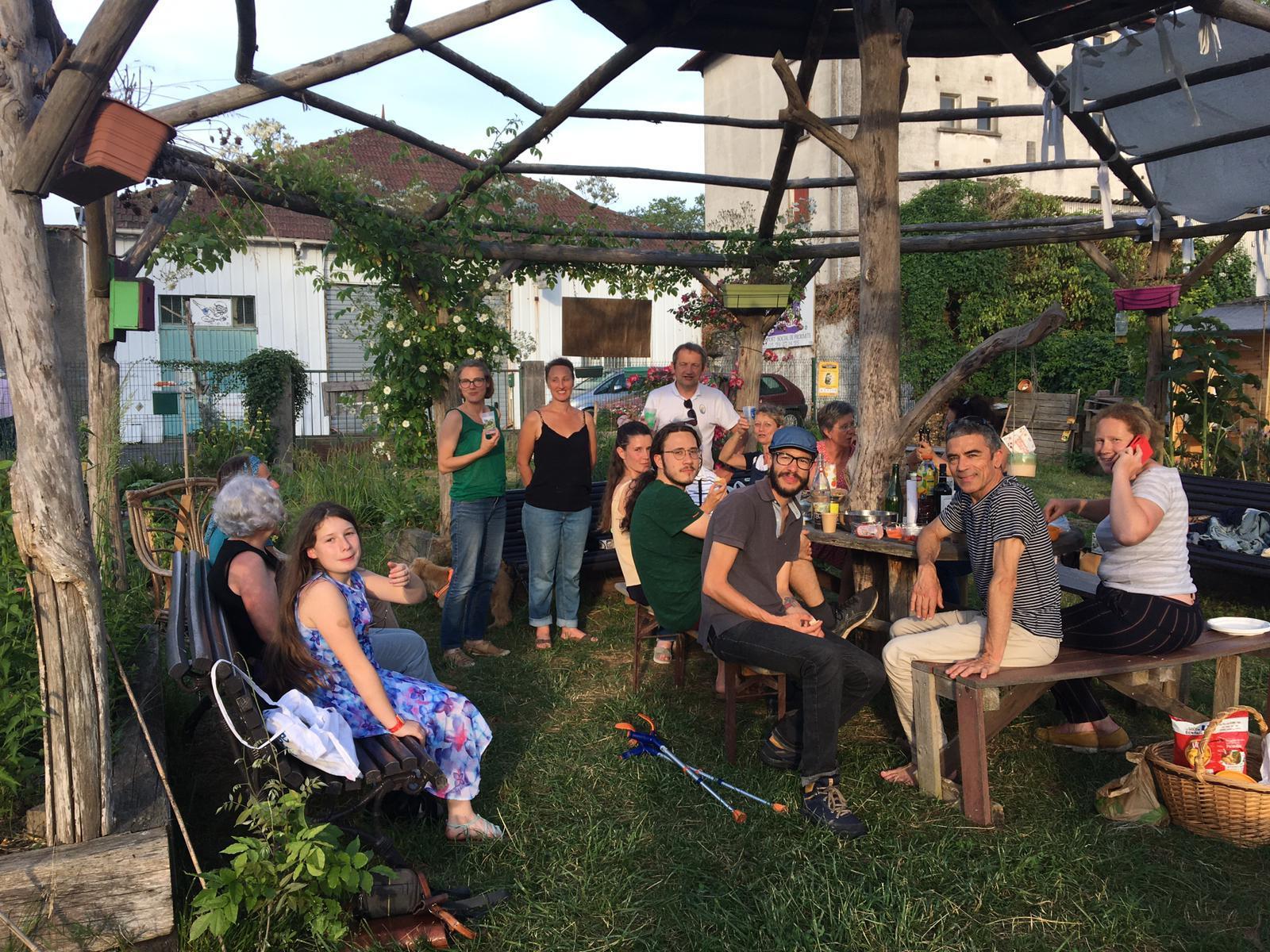 TOPIC 2: External Benefits – Learning – ECOGARDENS